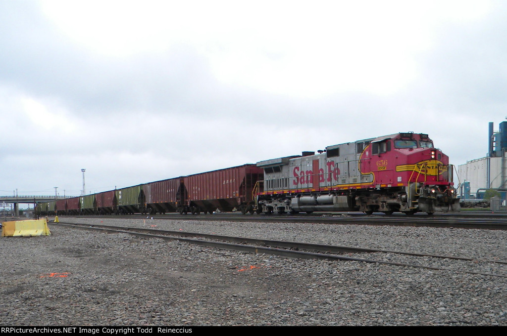 BNSF 656